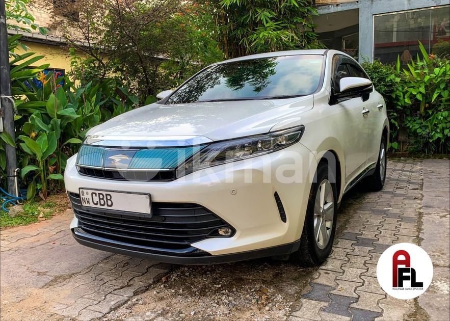 Rent a Car - Toyota Harrier 2018 in Colombo 3 | ikman