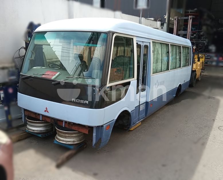 Rosa Bus Body Complete for Sale in Kelaniya | ikman