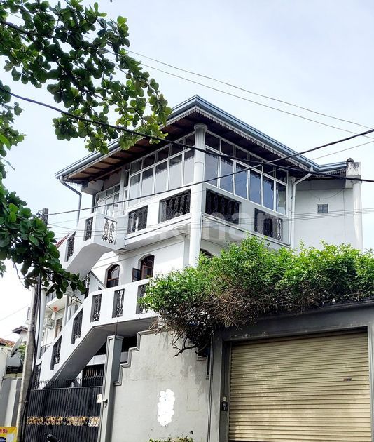 Six Bedrooms Luxury House for Rent in Colombo 05 | ikman