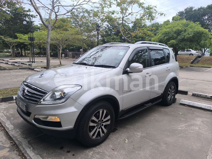 Ssang Yong Rexton 2014 for Sale in Talawatugoda | ikman