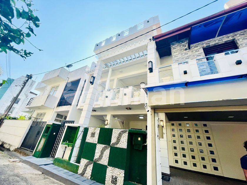 Stunning 6-Bedroom Two-Storey Home in Gated Community – Wattala | ikman