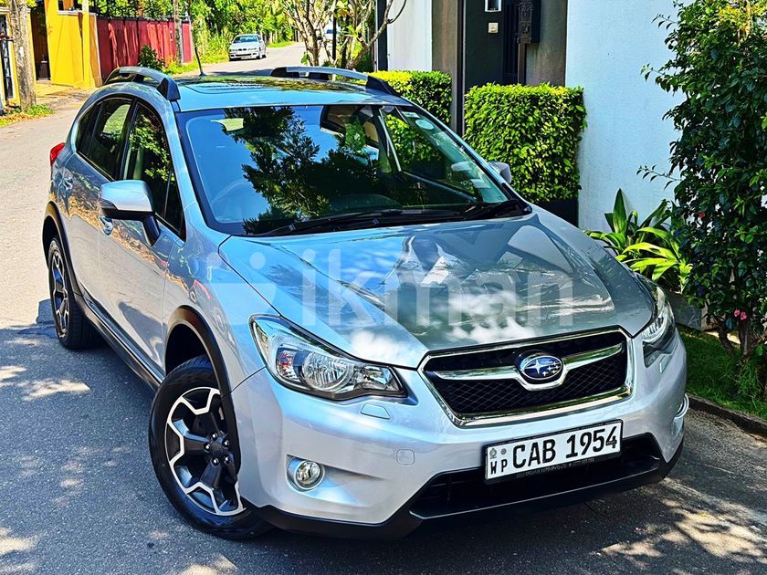 Subaru XV NON HYBRID SUNROOF 2014 for Sale in Kotte | ikman