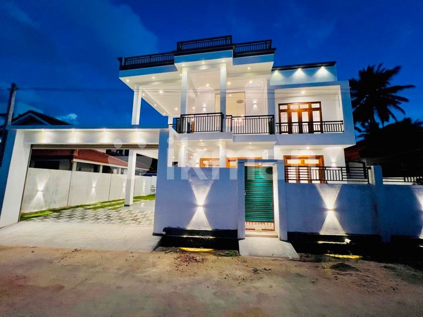 Super Great Quality 5Br Modern Upstair Newly House For Sale In Negombo | ikman