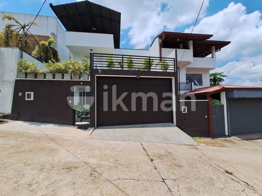 Super Luxury 3st House for Sale in Malabe | ikman