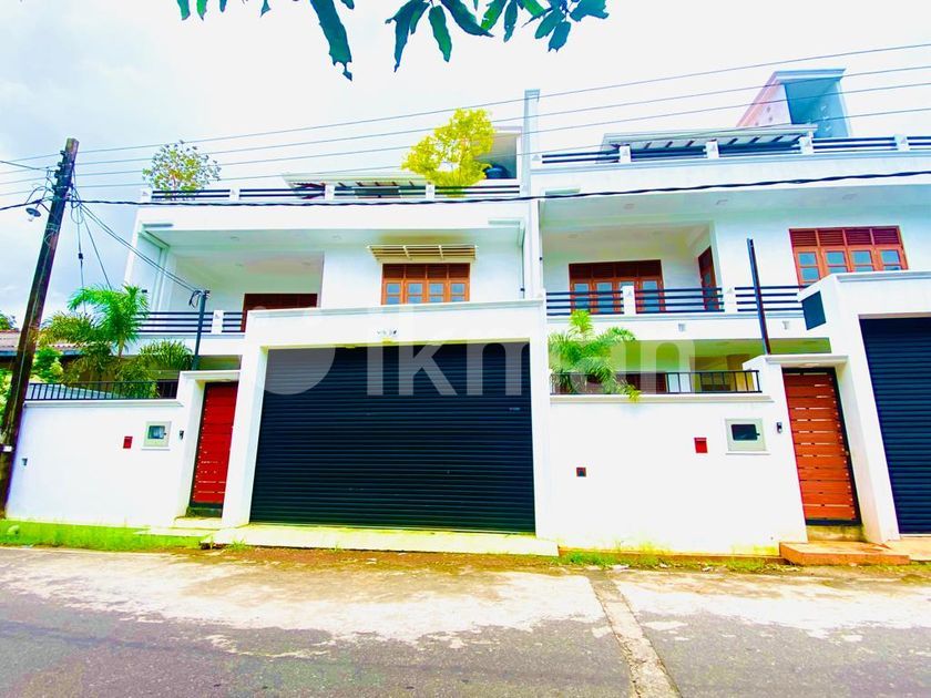 Super Luxury Architectural 2 Stores House - Piliyandala | ikman