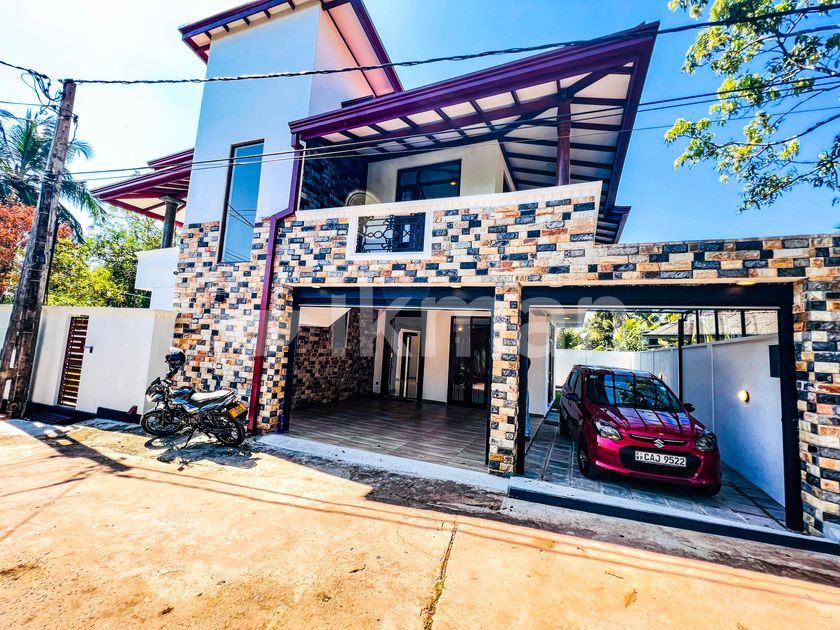 Super Luxury Brand New House for sale In Battaramulla | ikman