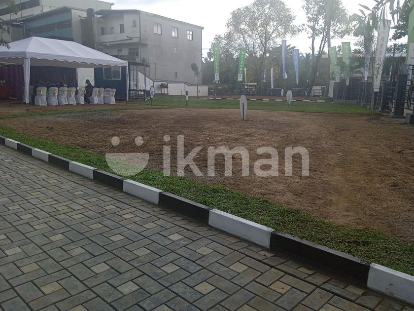 සුපිරිතම බිම් කොටස් අතුරුගිරියෙන්(S20) | ikman