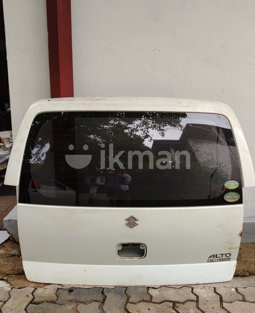 Suzuki Alto HA24 Dicky Door Glass 8500 for Sale in Nugegoda | ikman