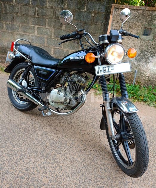Suzuki GN 125 Original Japan 2003 in Kandana | ikman