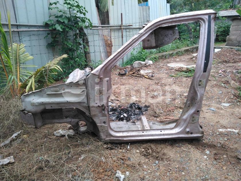 Suzuki Swift Front Left Body Panel in Homagama | ikman
