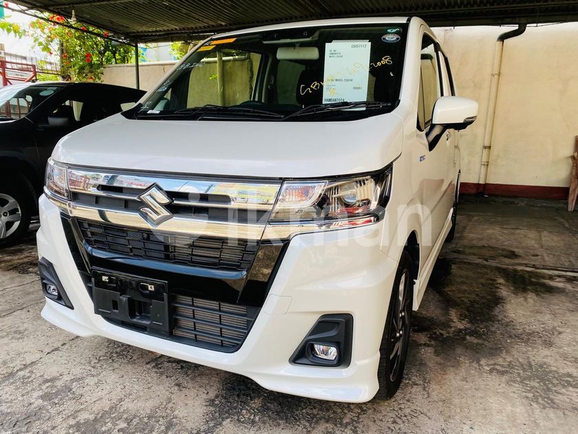 Suzuki Wagon R Custom Z 2023 for Sale in Rajagiriya | ikman