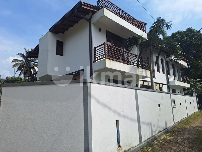 Thalawathugoda Junction House for Sale | ikman