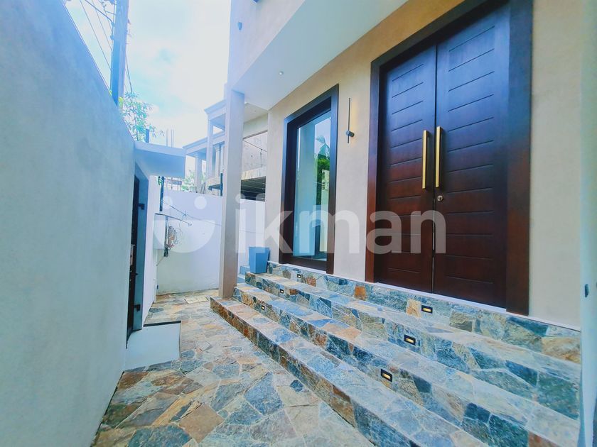 Thalawathugoda, Kalalgoda Brand New 2 Storied House | ikman