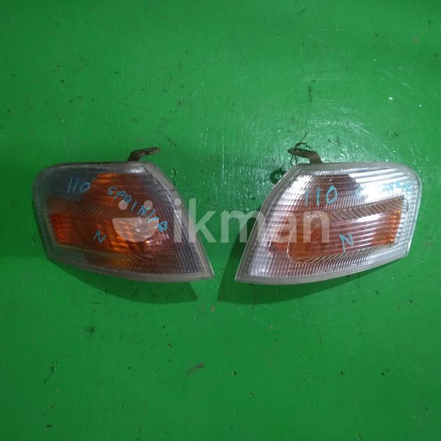 Toyota 110 Sprinter Normal light Set for Sale in Dehiwala | ikman
