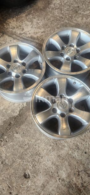 toyota 120 Prado allow wheel 3 unit for Sale in Nittambuwa | ikman