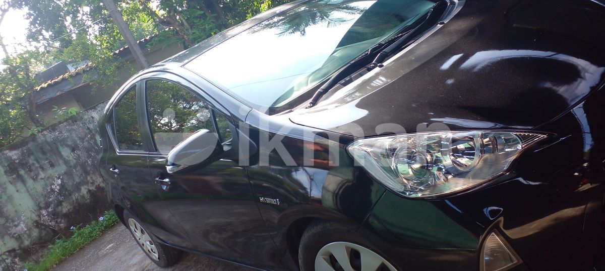 toyota aqua car for rent in Maharagama | ikman