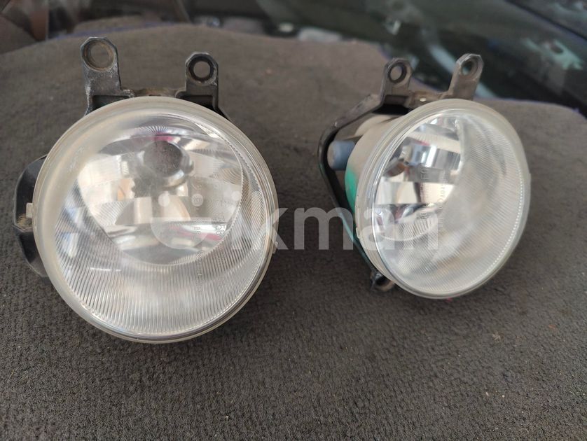 TOYOTA AQUA FRONT FOG LAMP SET for Sale in Nittambuwa | ikman