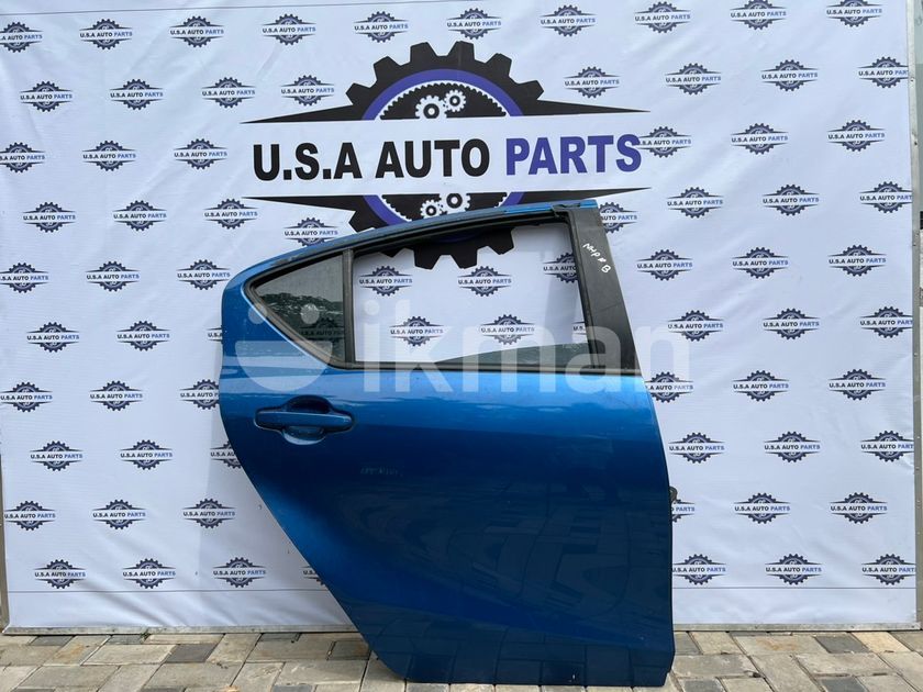 Toyota Aqua NHP10 Rear Door RHS for Sale in Ja-Ela | ikman