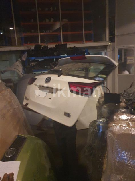 Toyota Axio 165 Fielder Complete Dickey for Sale in Boralesgamuwa | ikman