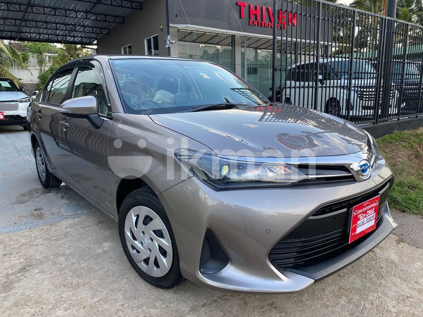 Toyota Axio G Grade E:HEV 2024 for Sale in Hikkaduwa | ikman