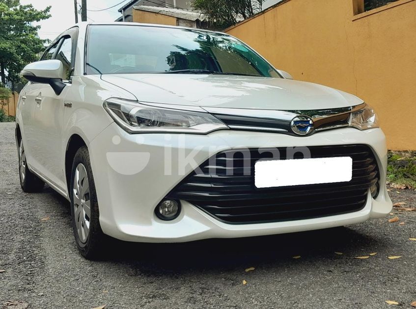 Toyota Axio (Hybrid) Car For Rent in Nugegoda | ikman
