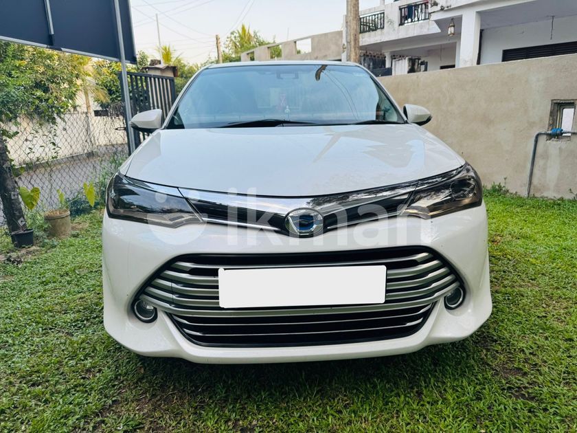 Toyota Axio New Shell 2017 in Kolonnawa | ikman