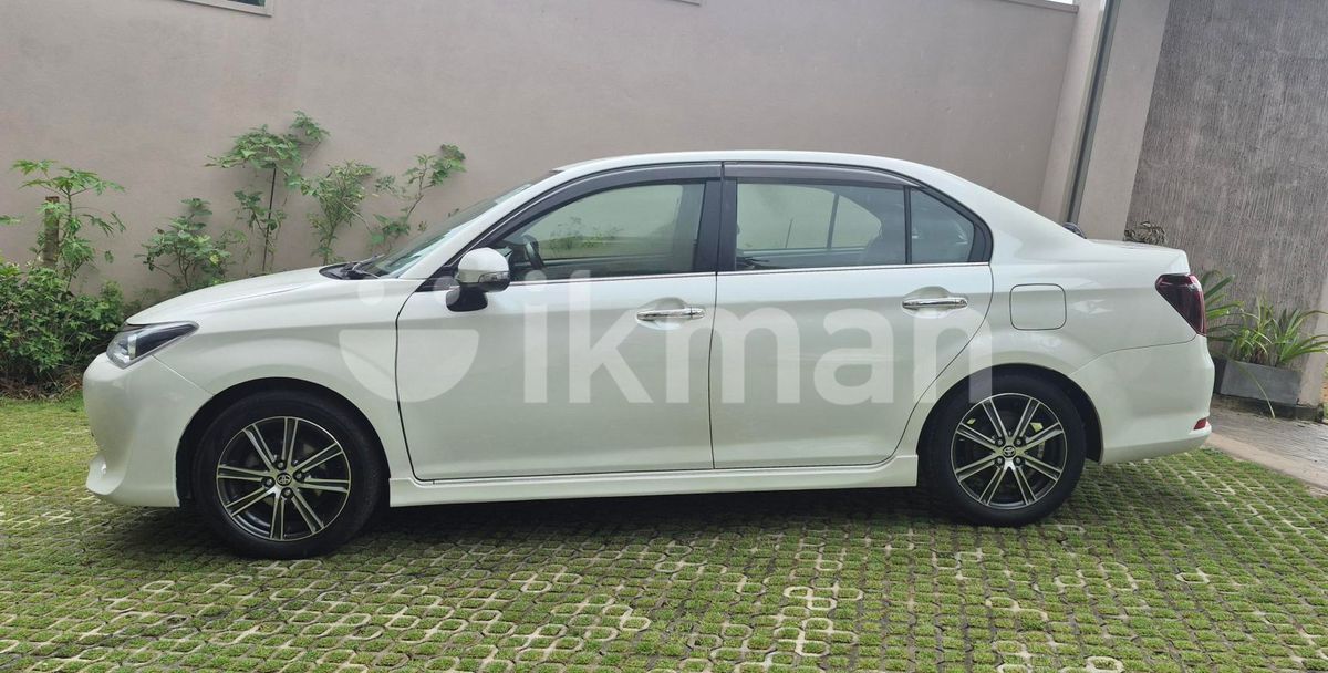 Toyota Axio WXB 2017 for Sale in Athurugiriya | ikman