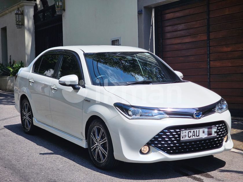 Toyota Axio wxb 2017 for Sale in Nugegoda | ikman