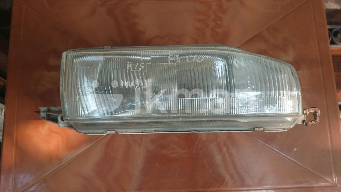 Toyota Carina 170 Headlight for Sale in Maharagama | ikman
