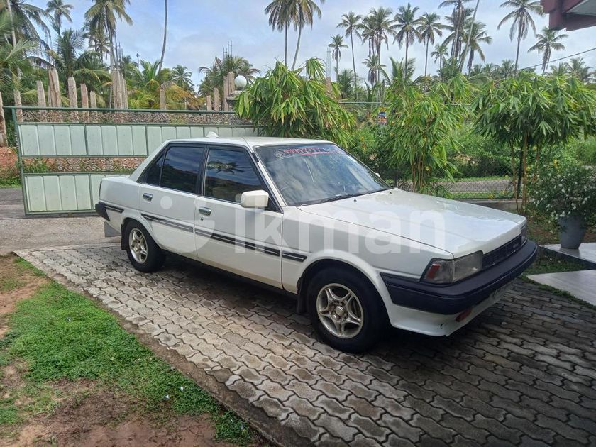 Toyota Carina AT150 1988 for Sale in Kuliyapitiya | ikman