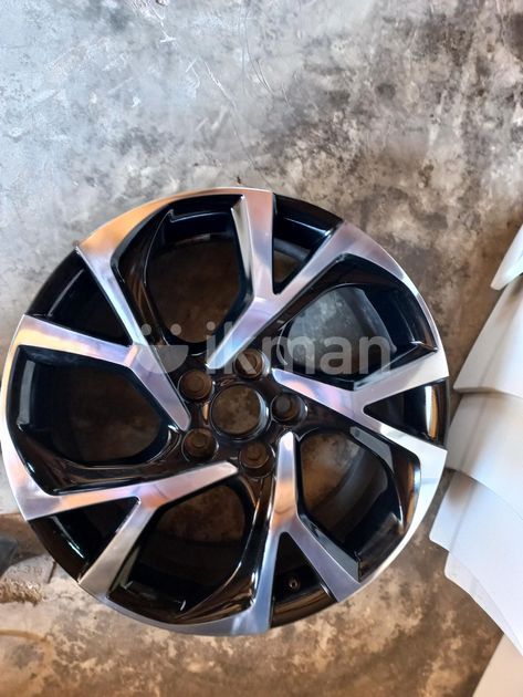 Toyota CHR 2018 in Nugegoda | ikman