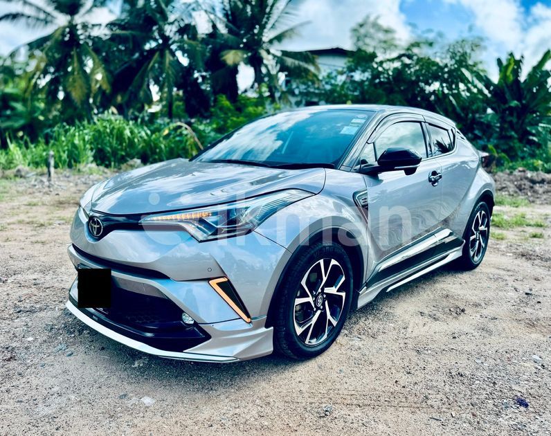 Toyota CHR GT Turbo NGX10 2018 විකිණීමට | වත්තල | ikman