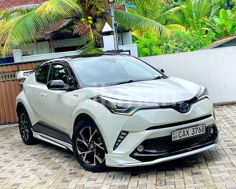 Toyota CHR GT ZYX10 Hybrid 2017 for Sale in Kadawatha | ikman