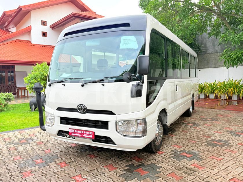 Toyota Coaster 2025 | Anuradhapura City | ikman