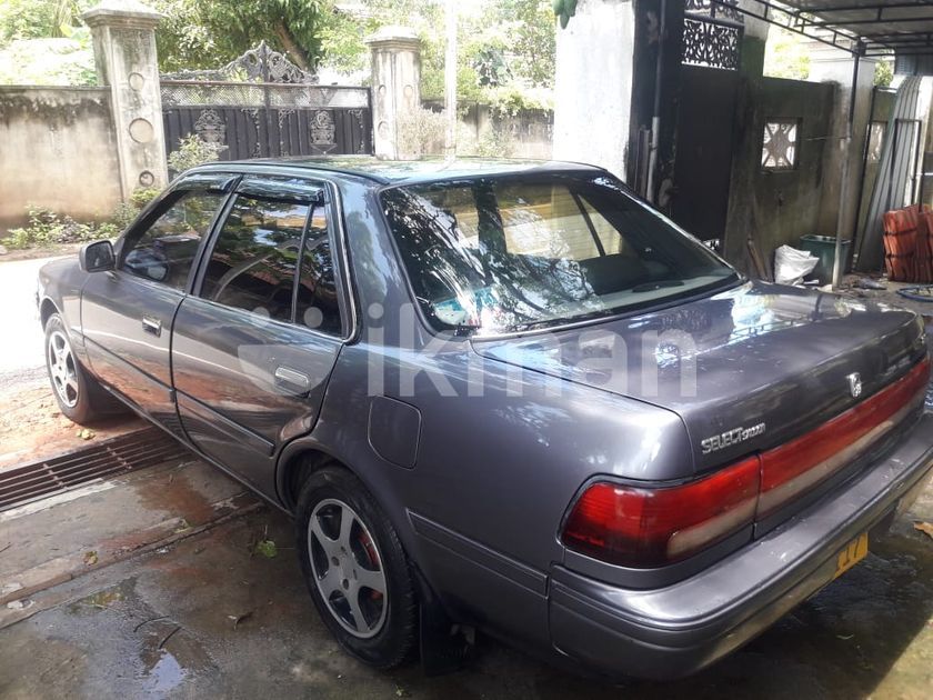 Toyota Corona AT170 1988 for Sale in Eheliyagoda | ikman