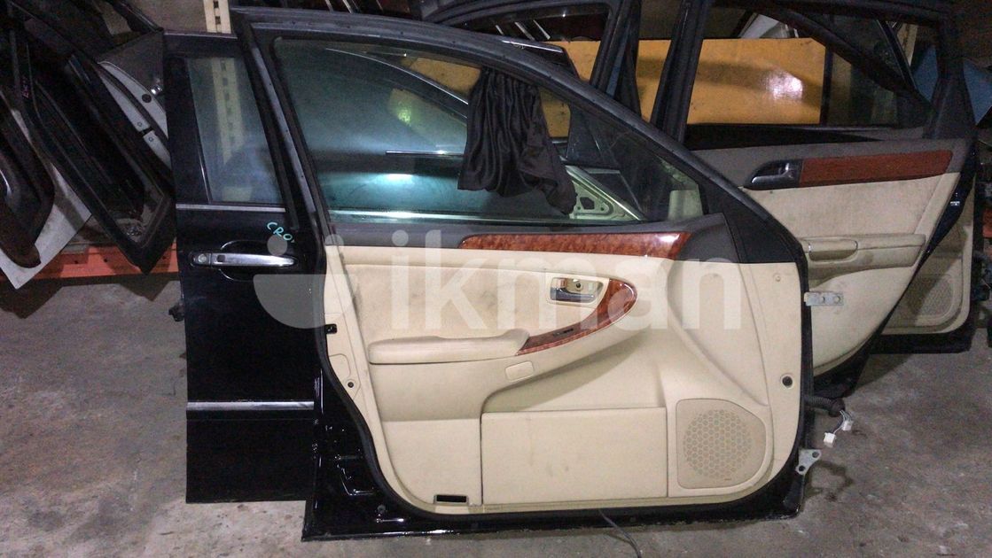 Toyota Crown 182 Doors in Dehiwala | ikman