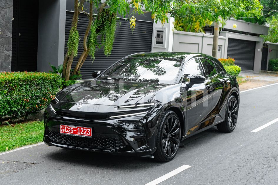 Toyota Crown Sport Z-Highest Spec 2025 for Sale in Kohuwala | ikman