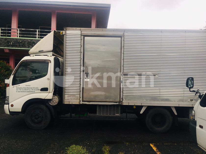 Toyota Dyna Full Body Lorry 2001 | Ambalangoda | ikman