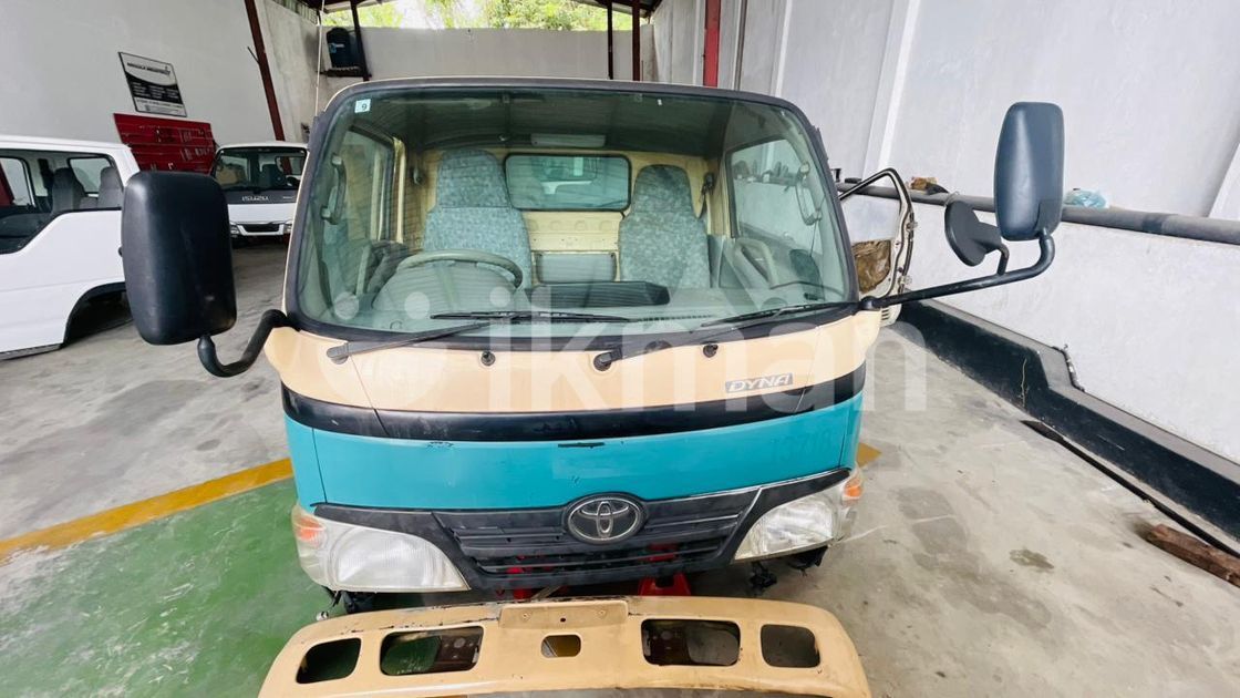 Toyota Dyna Lorry Cabin Dutro 24V for Sale in Kurunegala City | ikman