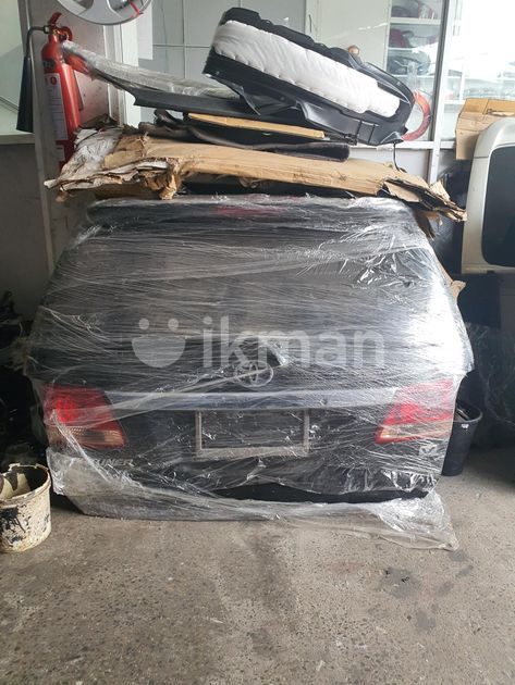 Toyota Fortuner complete Dicky Door for Sale in Boralesgamuwa | ikman