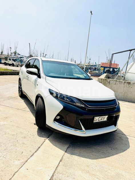 Toyota Harrier G Sport 2017 for Sale in Wennappuwa | ikman