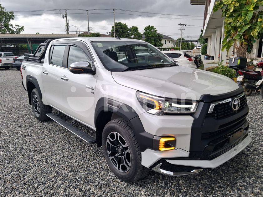 Toyota Hilux REVO 2.8D AT 2025 for Sale in Jaffna City | ikman