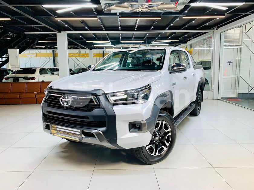 Toyota Hilux REVO BRAND NEW 2025 for Sale in Kohuwala | ikman