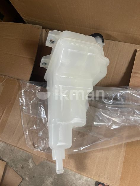 Toyota Hilux Revo Reserve Tank for Sale in Boralesgamuwa | ikman