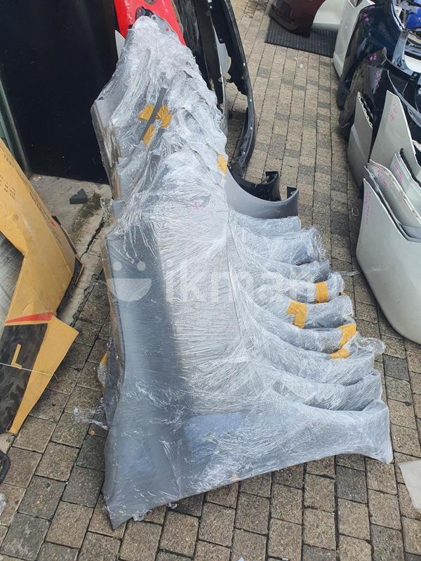 Toyota Hilux Revo Rocco Genuine Fender in Boralesgamuwa | ikman