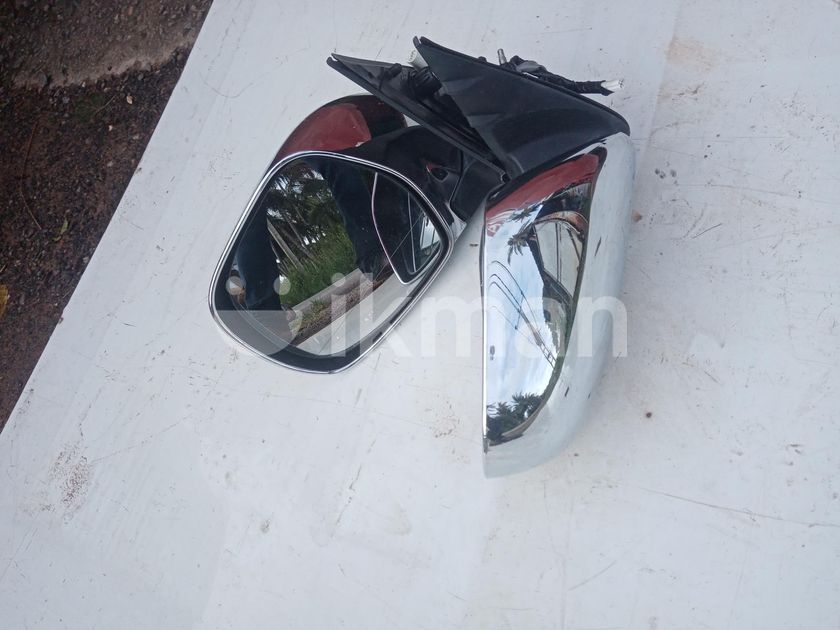Toyota Kdh Said Mirror in Gampaha City | ikman