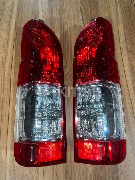 Toyota KDH Tail Light for Sale in Mawathagama | ikman