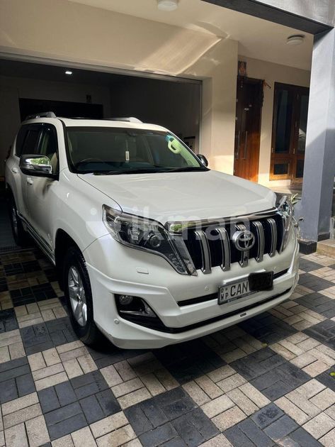 Toyota Land Cruiser Prado 150 TX 2015 for Sale in Colombo 4 | ikman
