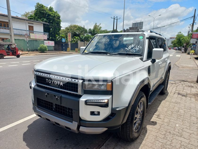 Toyota Land Cruiser Prado 250 VX 2024 for Sale in Kadawatha | ikman