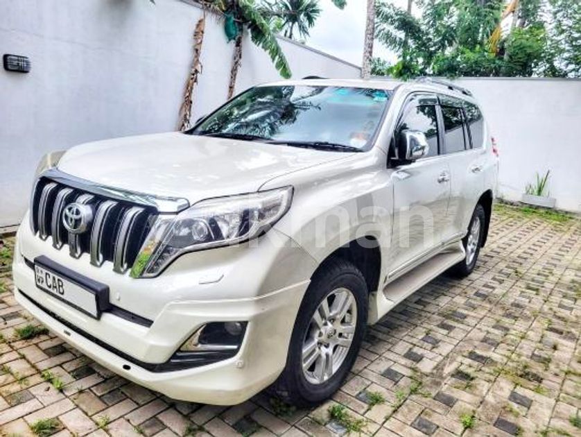 Toyota Land Cruiser Prado LC5 2013 for Sale in Boralesgamuwa | ikman